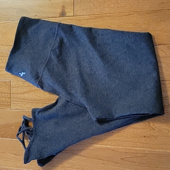 JoyLab | Pants & Jumpsuits | Joy Lab Cropped Gray Legging With Criss ...